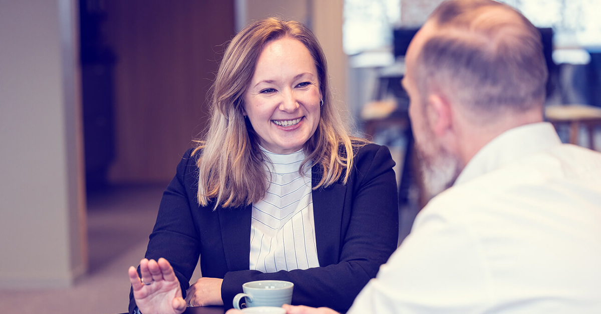 Contacta con nosotros